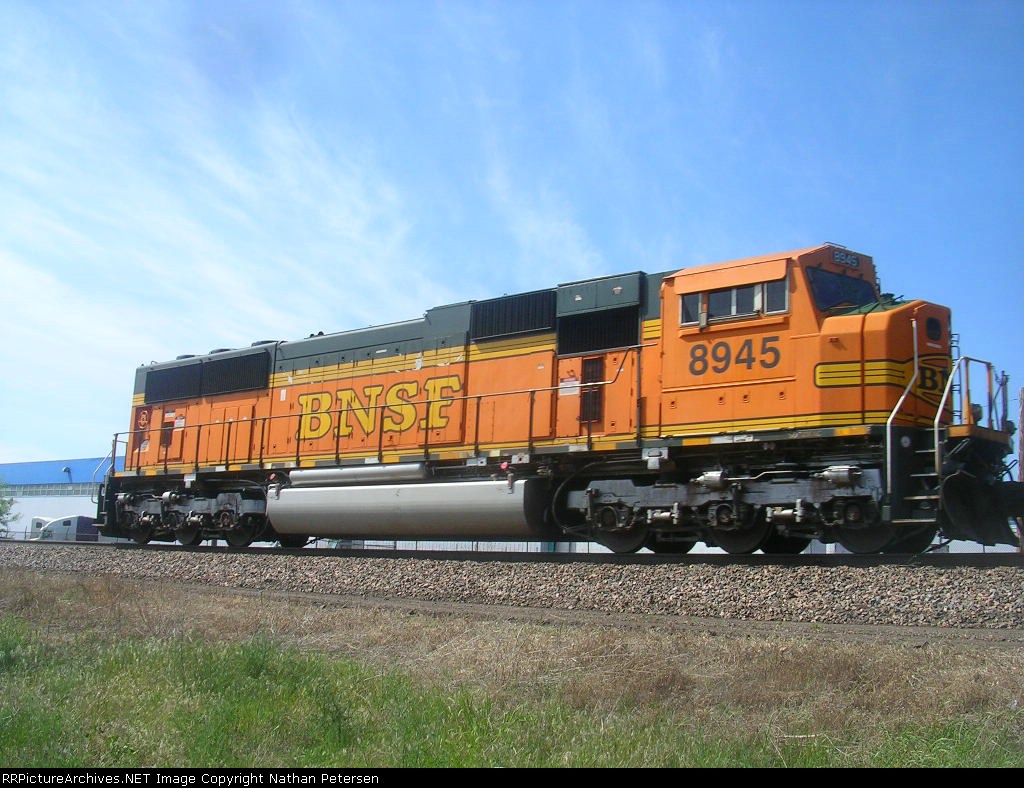 BNSF 8945